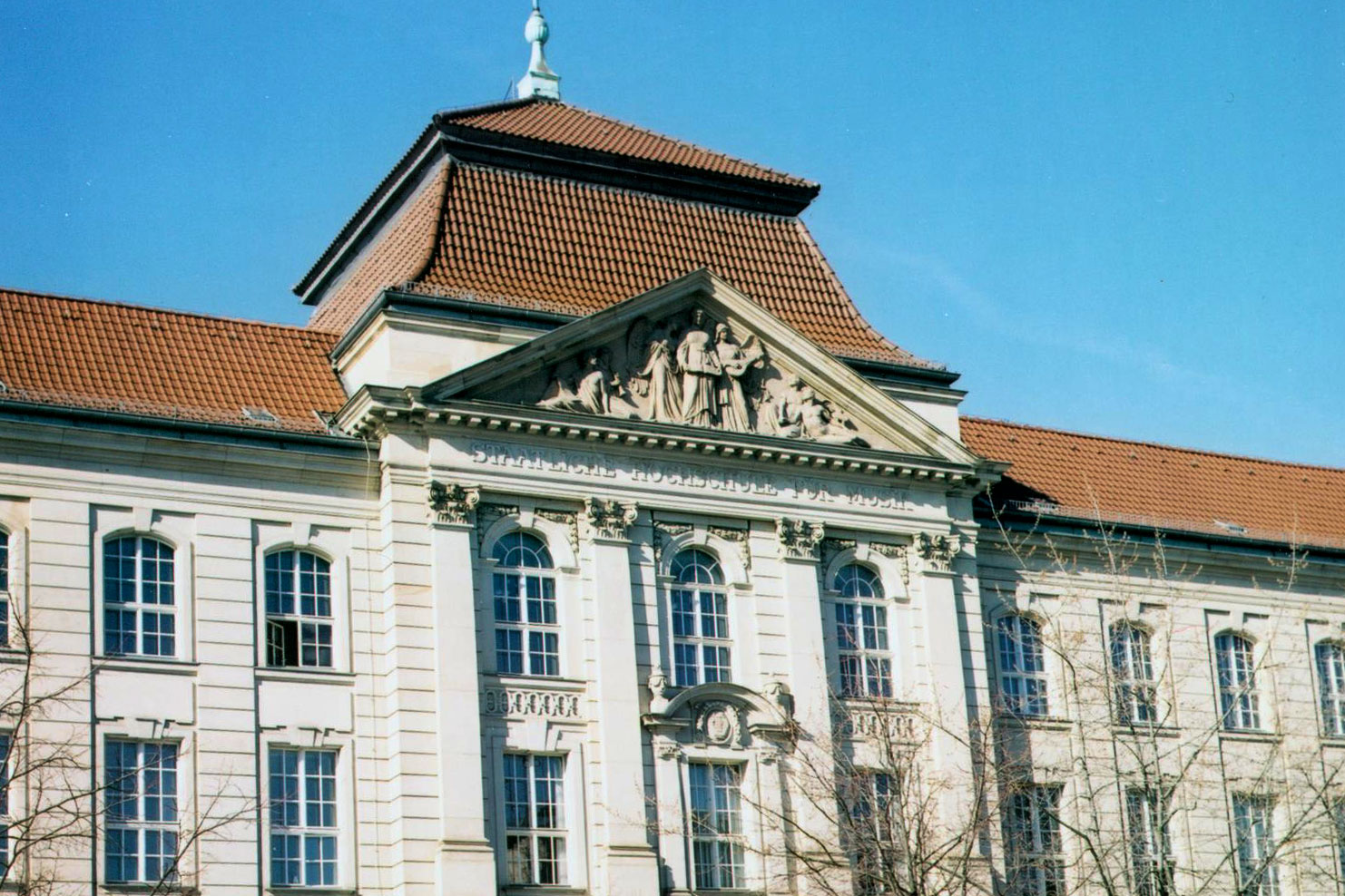 Dekanat – Universität der Künste Berlin